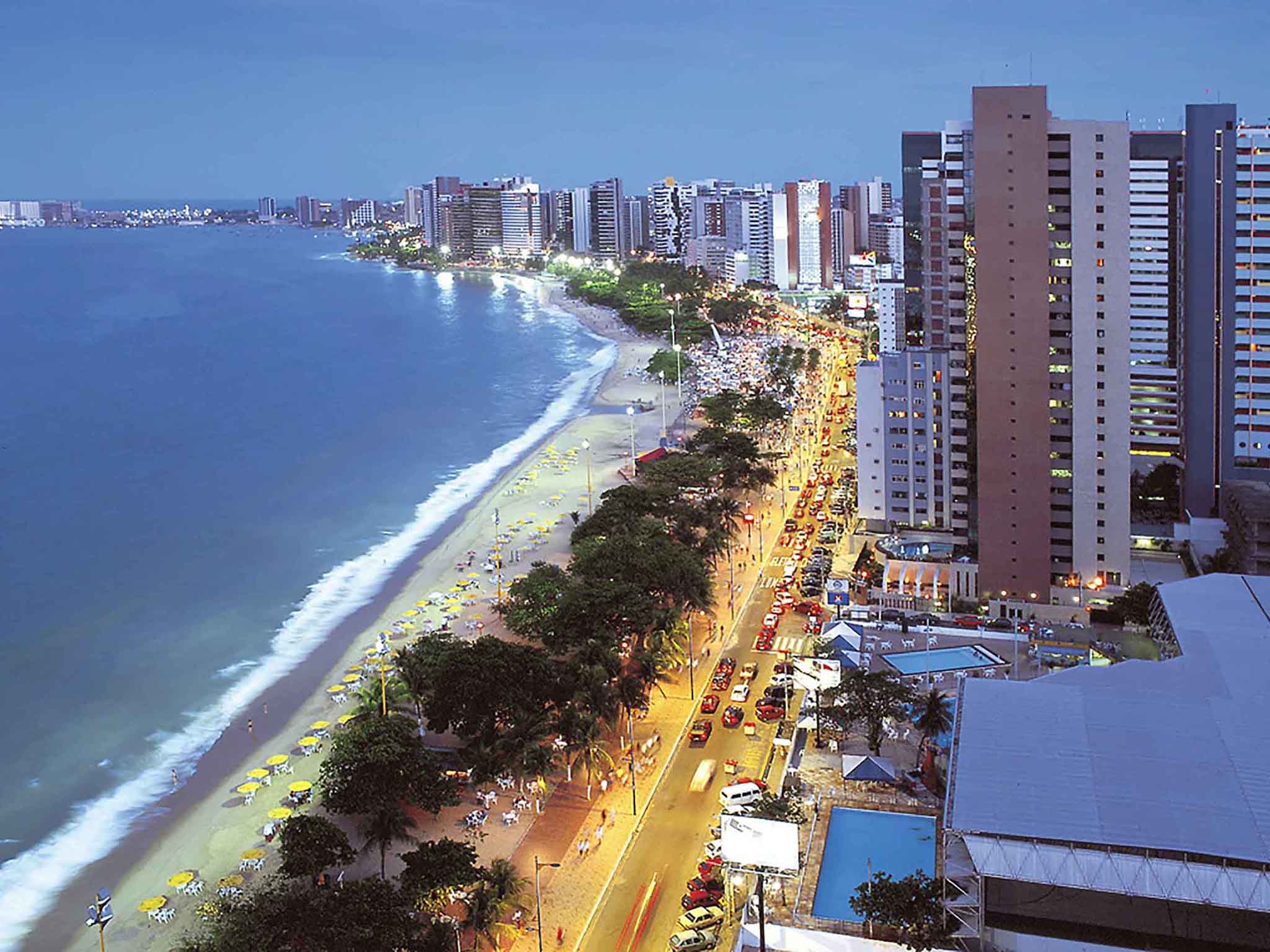 Praia de Iracema: encanto do litoral cearense
